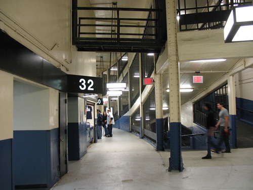 Ballpark concourses/interiors - Baseball Fever