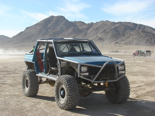 Chopped XJ Rear 3 link and Coils | Pirate 4x4